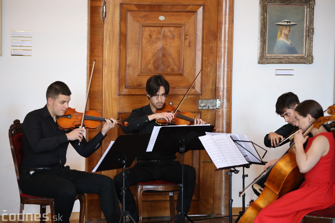 VIDEO a foto: Portrét grófa Pálffyho sa po desaťročiach vrátil späť na ...